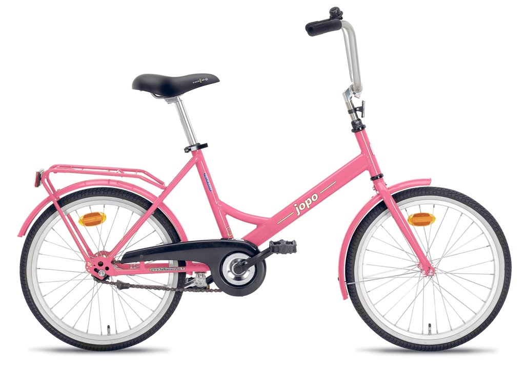 En skrivmaskin och blommigt porslin: Mångsidiga Jopo.