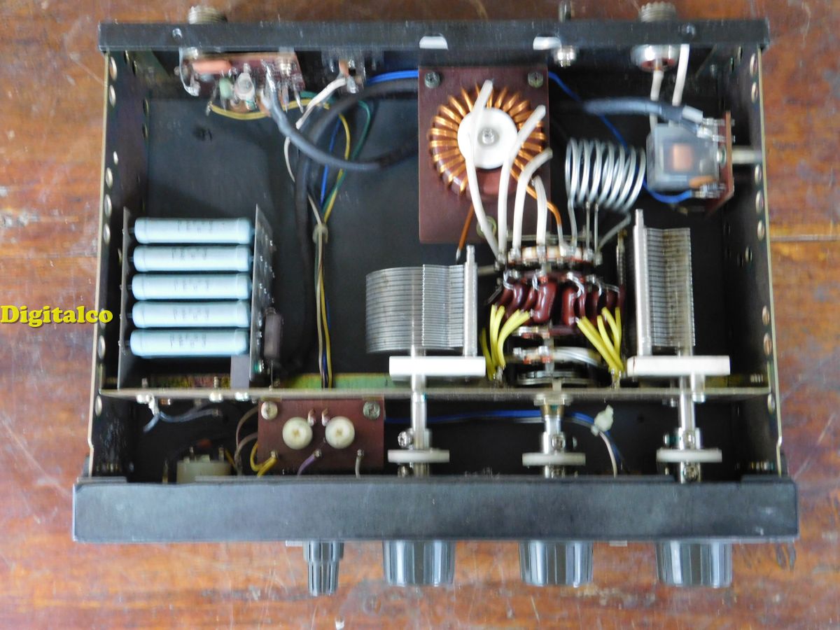 Anung (digitalco): * Yaesu Antenna Tuner FC-700