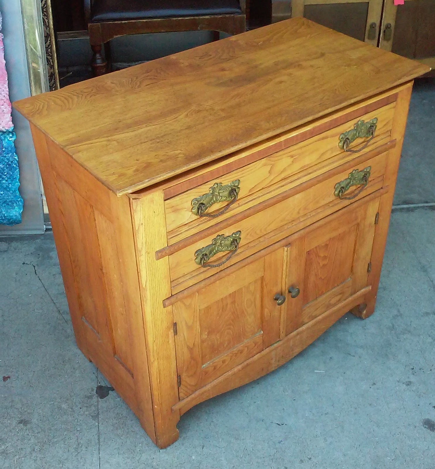 UHURU FURNITURE & COLLECTIBLES: SOLD #3407 30" Antique Style Upright ...