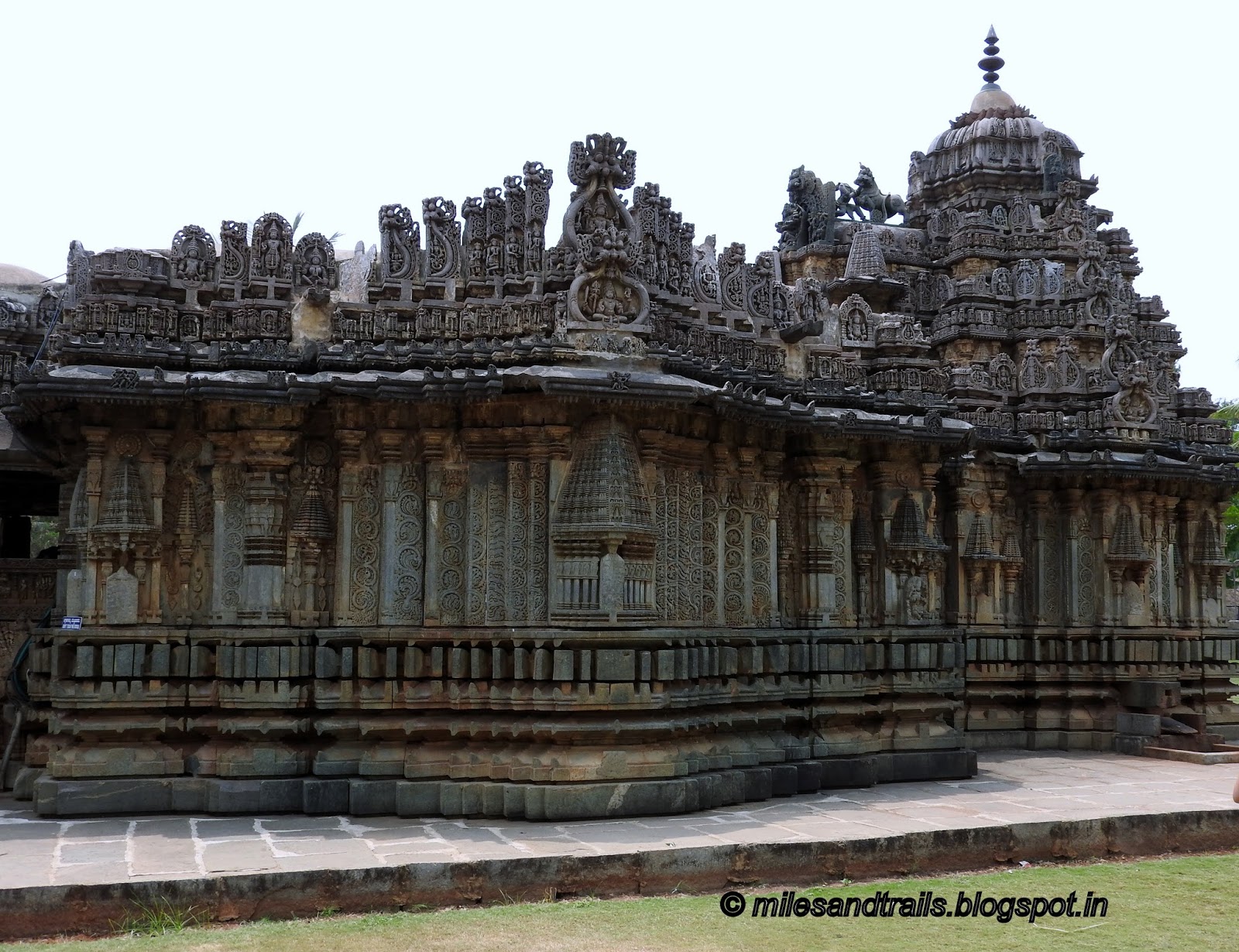 Miles and Trails: Amrutheshvara temple, Amruthapura