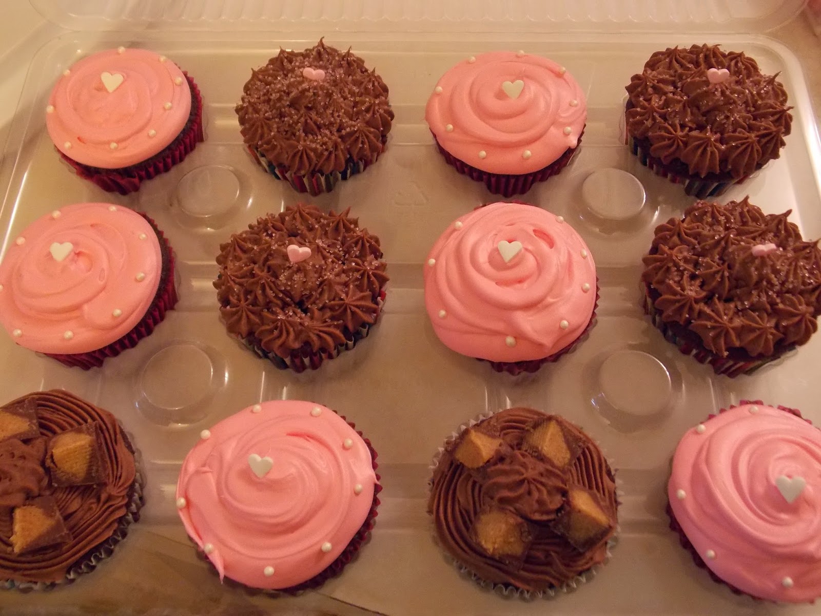 One Main Ingredient... Love.: Pink & Sparkly Cupcakes