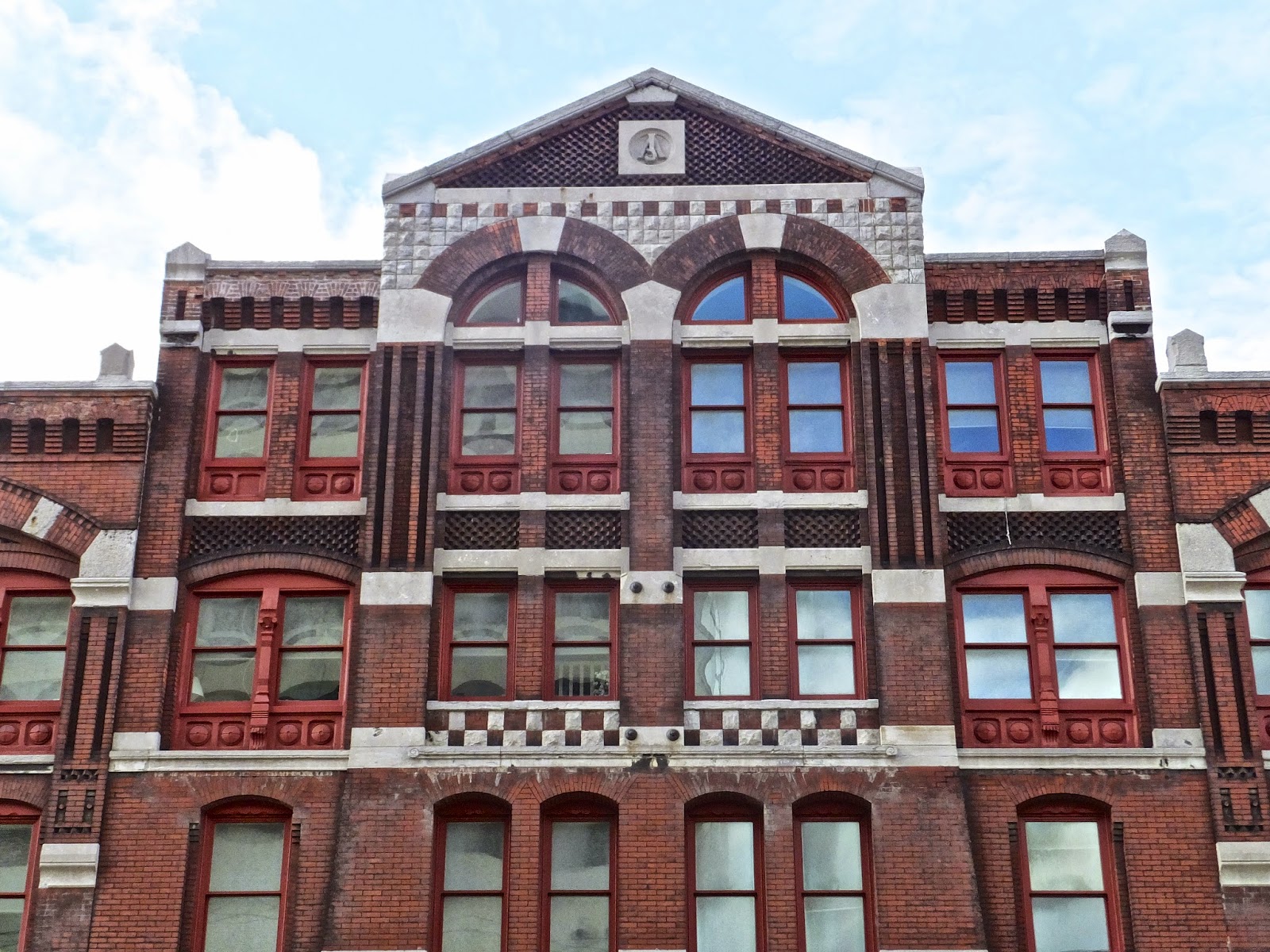 Merry@Syracuse: Archimedes Russell: Amos Building