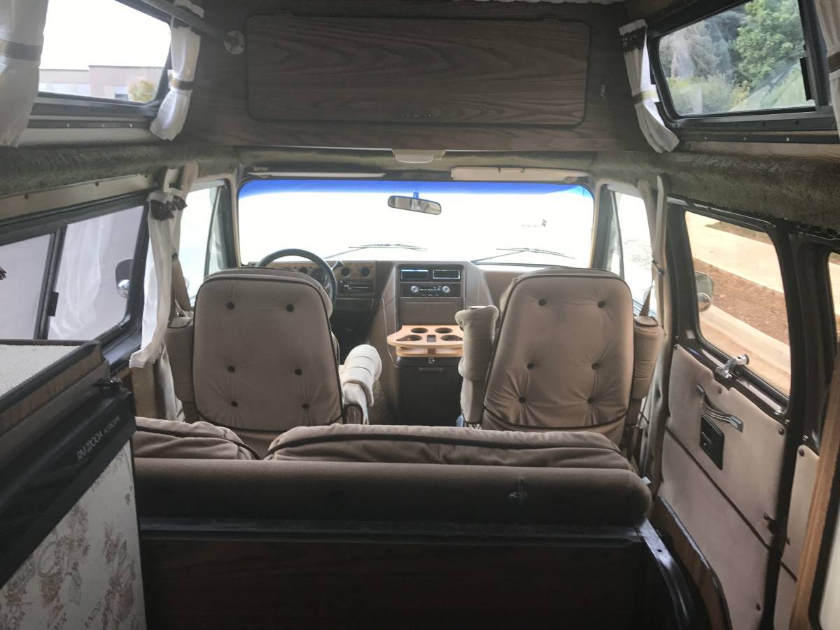 Out Of Step: 1987 chevy g20 Chinook motorhome - $6750