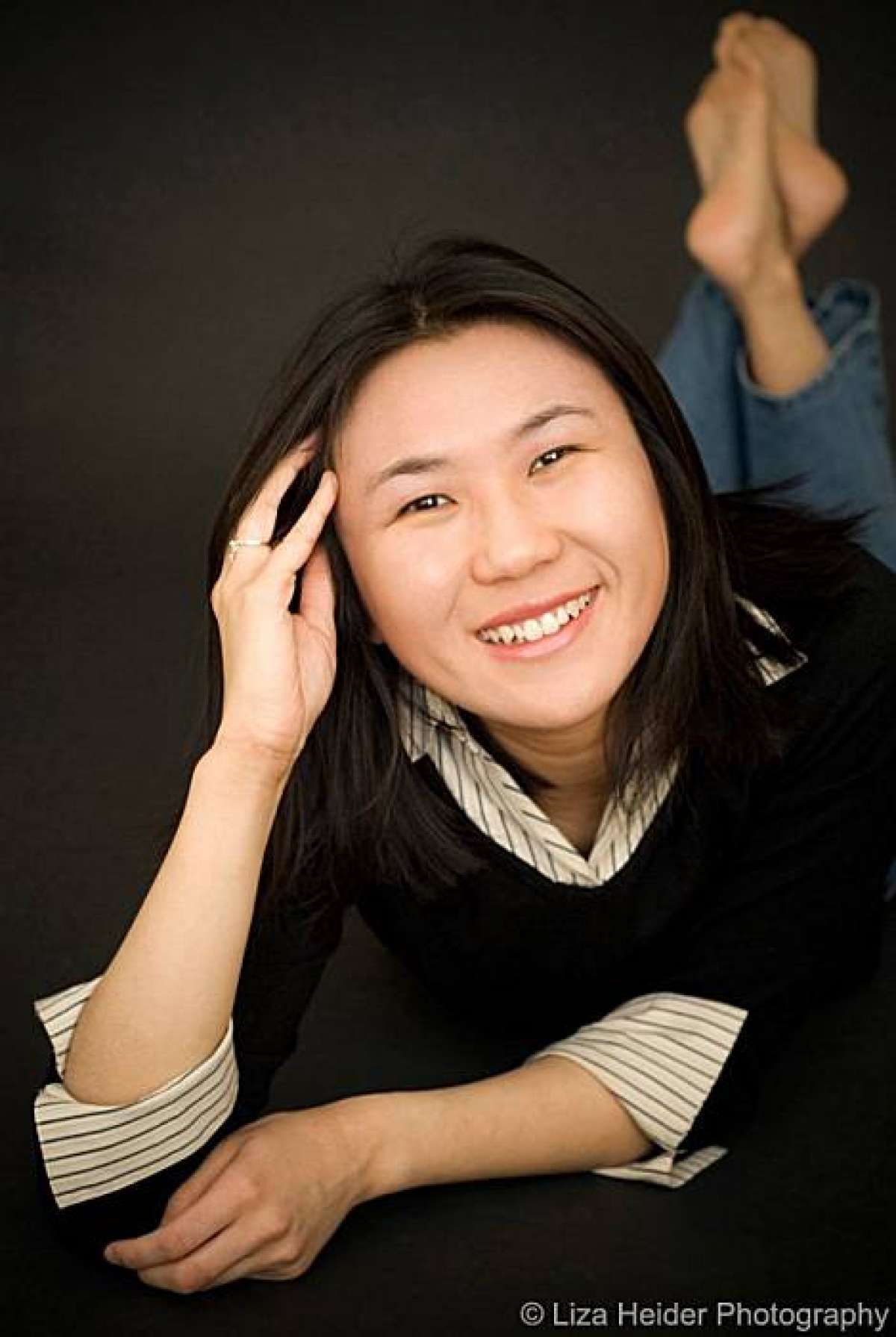 Lukupino: Hello Kitty Must Die - Angela S. Choi