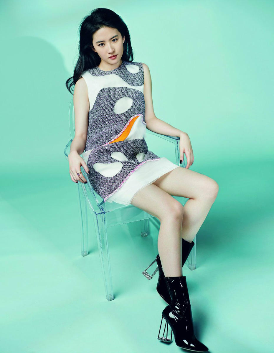 刘亦菲 Crystal Liu Yi Fei Beautiful Sexy