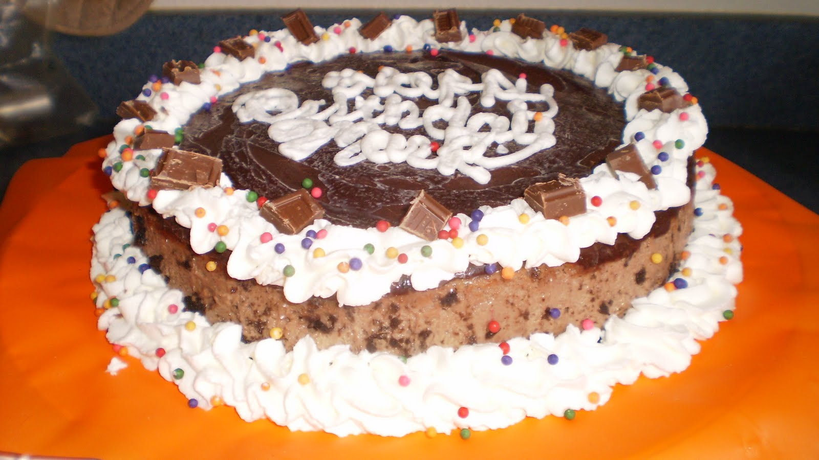 The Happy Baker: Cheesecake..Expanding My Horizons..(and maybe my hips)