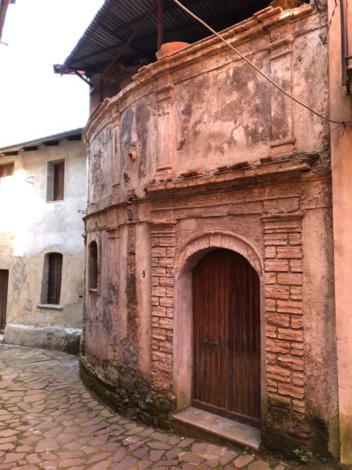 [c0ng3lati] nel t3mpo: Podargoni: borgo da scoprire