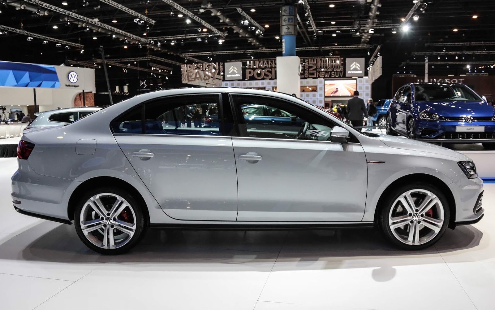 Volkswagen Jetta GLi: versão esportiva em Buenos Aires