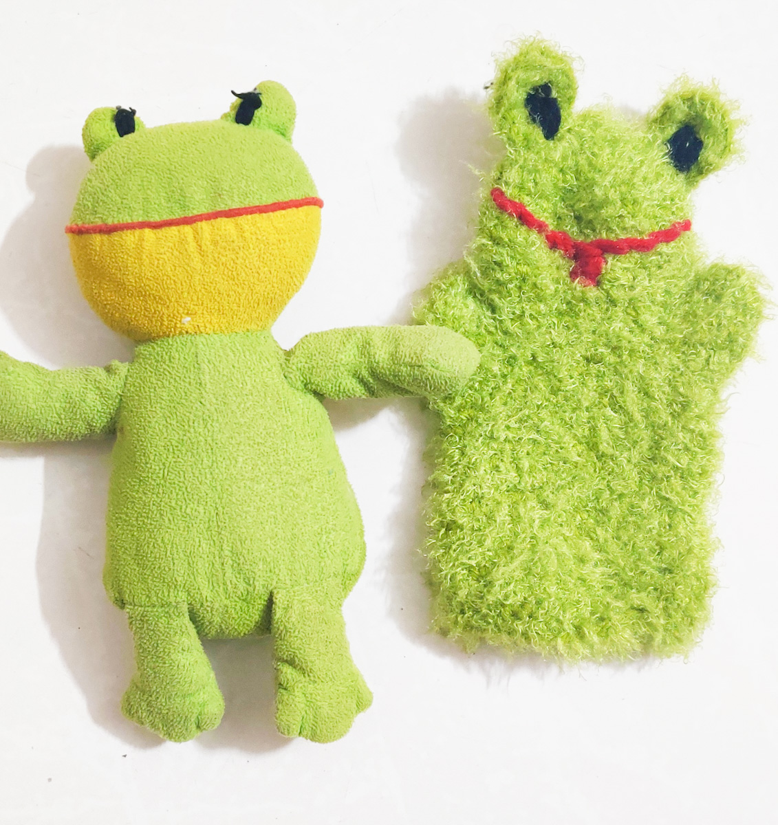 Raji's Craft Hobby: Froggy Smiley Crochet Hand Puppet