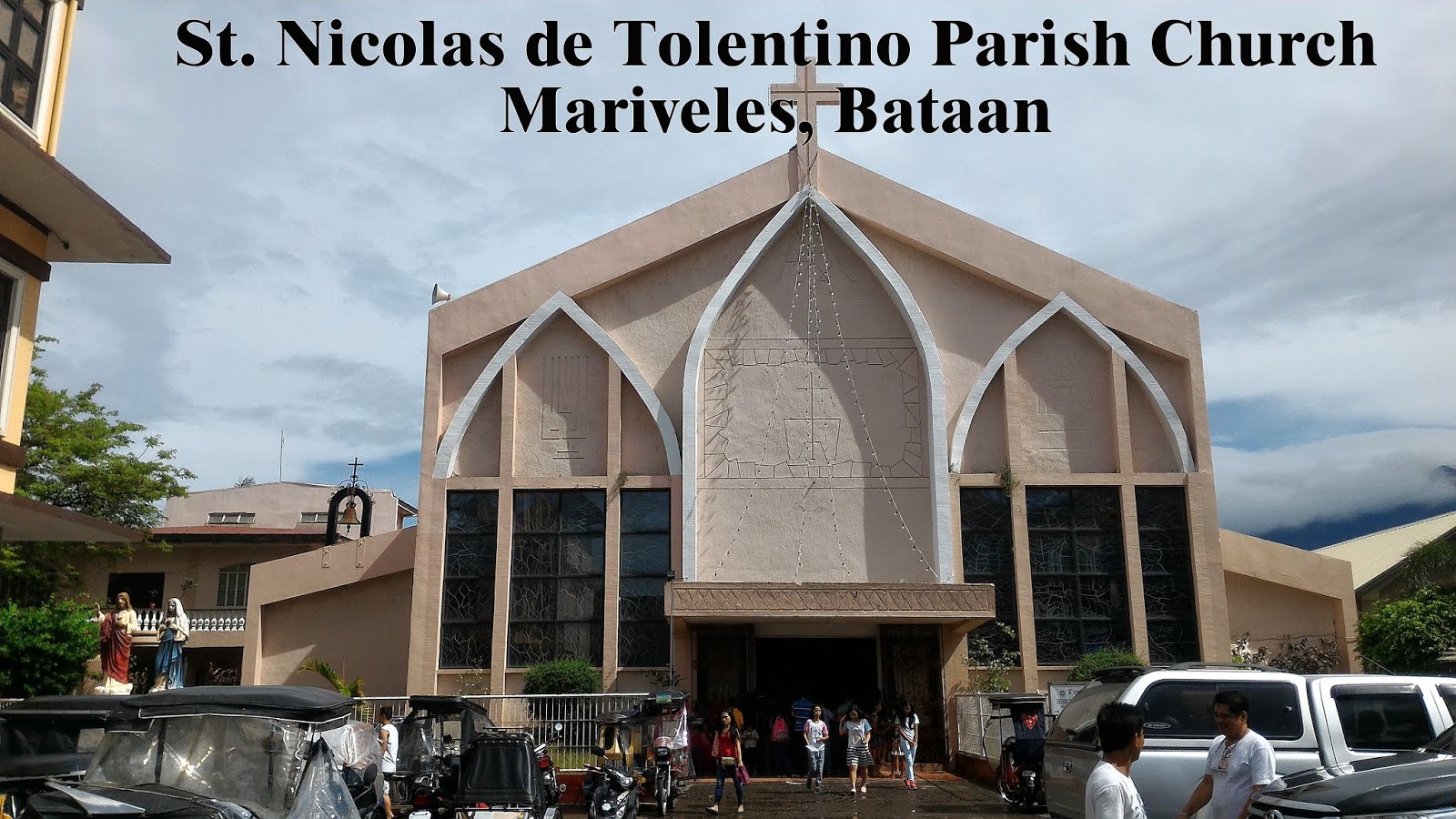 BEACHES AND CHURCHES: THE CHURCHES OF BATAAN