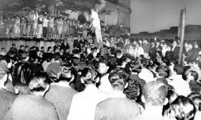 “We’re More Popular Than Jesus!” – Fans Burn Beatles Records When John ...