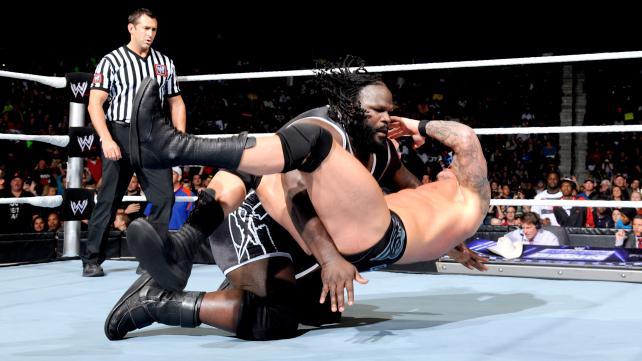 WWE In live!!!!: RANDY ORTON vs MARK HENRY