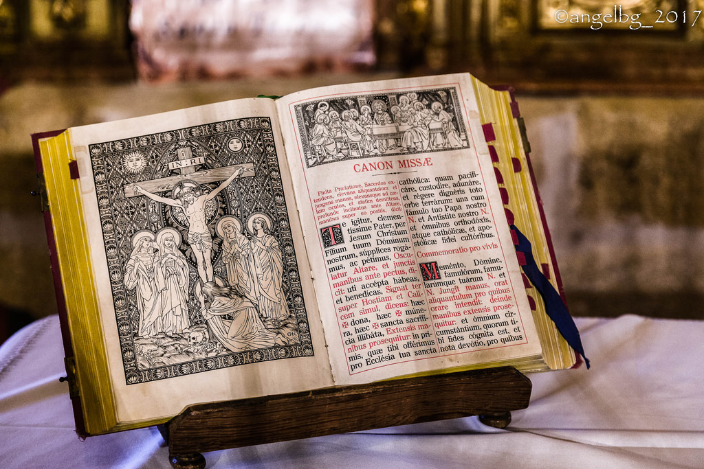 MiL - Messainlatino.it: Il Canone Romano come norma dottrinale e morale