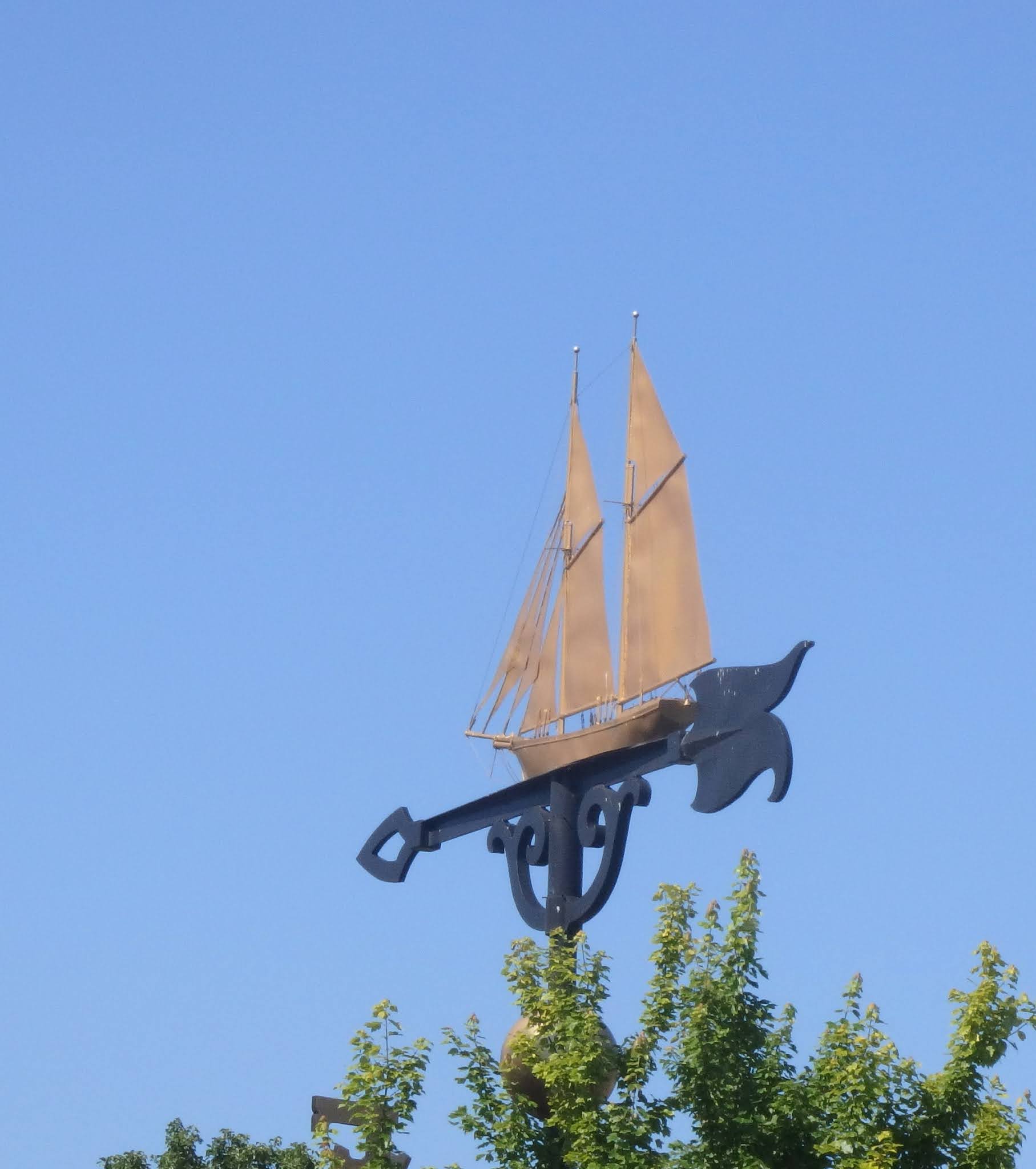 Miscellaneous Musings: "World's Largest Weathervane" ~ 4560 Dowling St ...