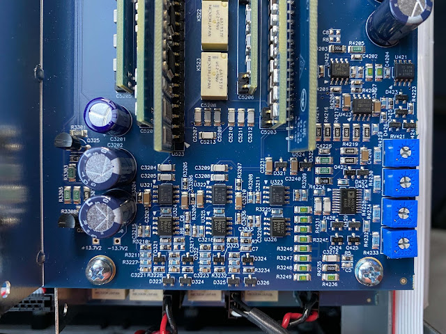 Archimago's Musings: A look IN the Audio Precision APx555 B-Series ...