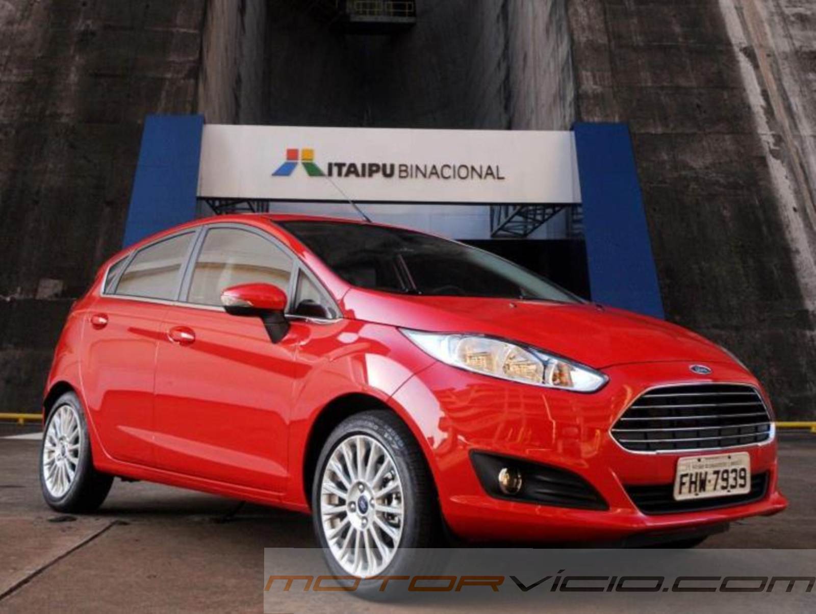 New Fiesta Hatch 2014: preço, consumo, fotos e ficha técnica