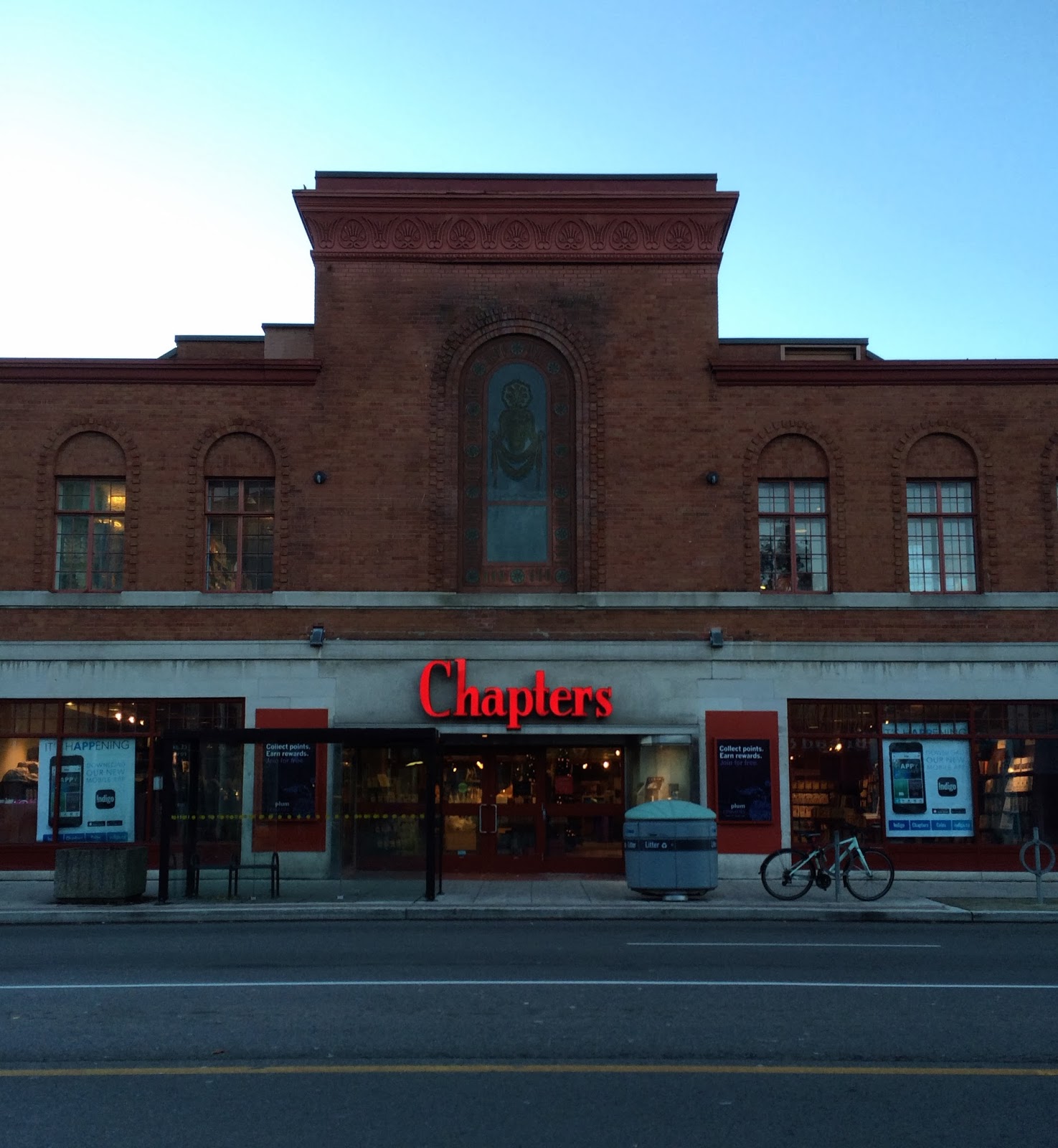Toronto Shopkeeper: News: Chapters Closing Historic Runnymede Theatre ...