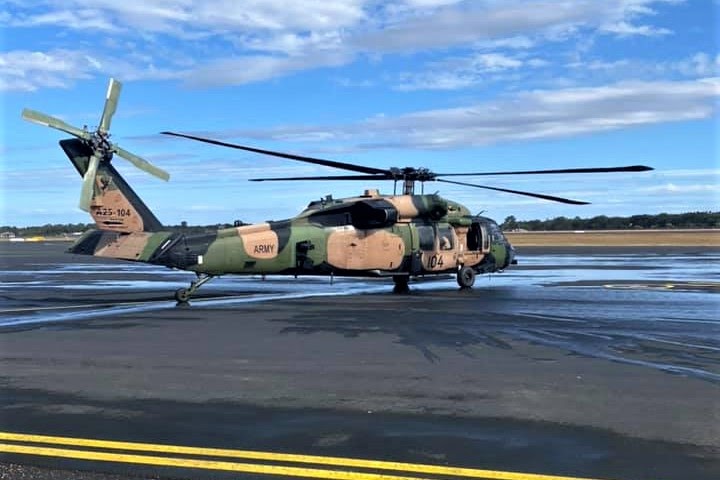Central Queensland Plane Spotting: Four Australian Army Sikorsky S-70A ...