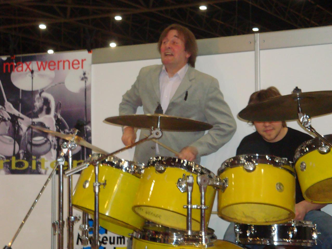 Kayakhistory: Max Werner donates drumkit to Dutch museum (part 2)