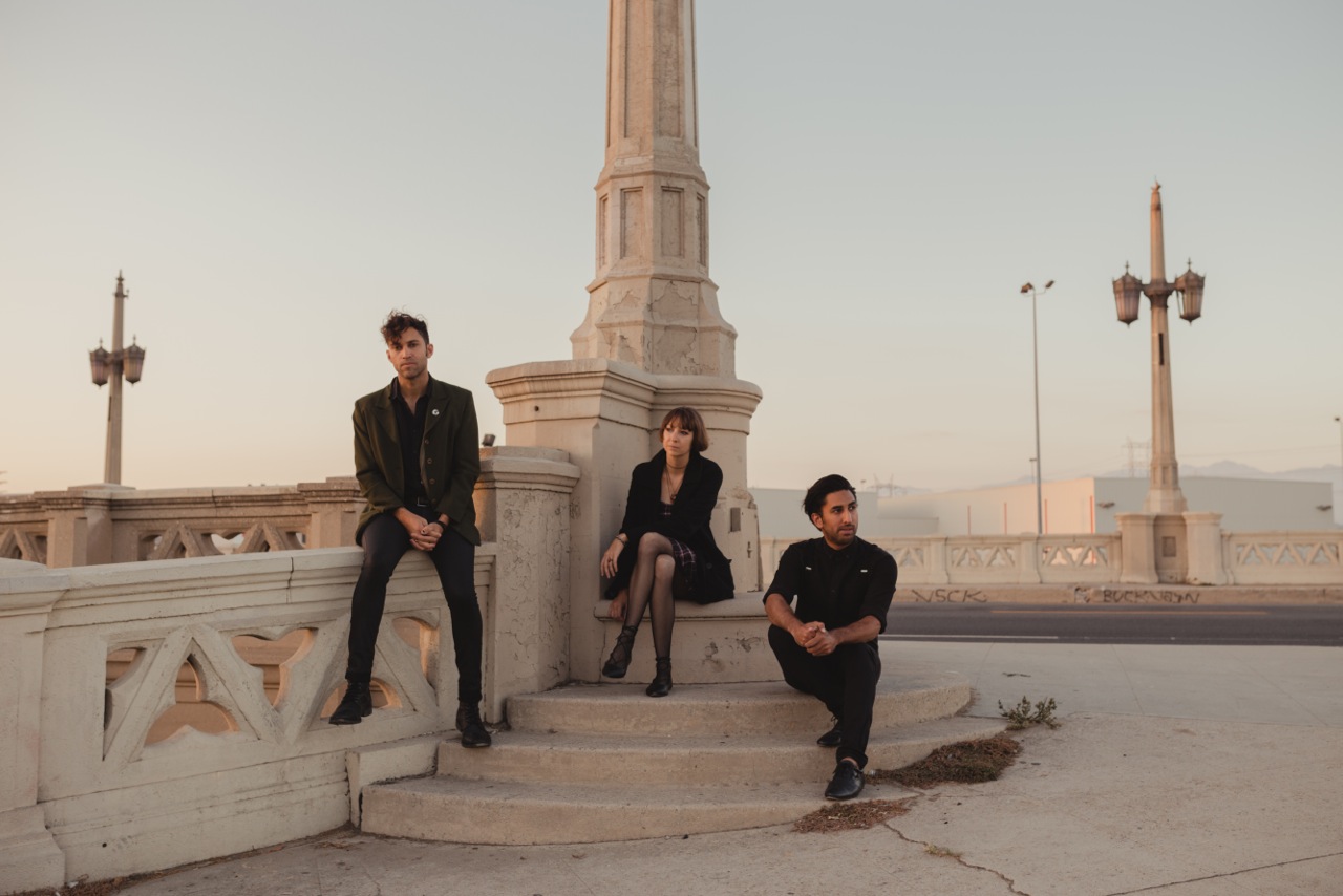 The Blog That Celebrates Itself: Full Moon In Vertigo with Dignitary ...