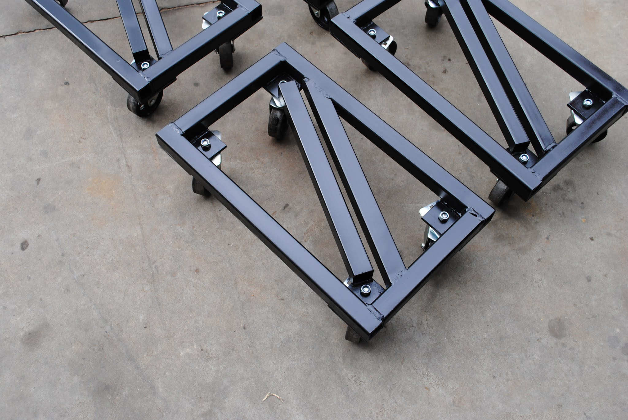 CHRISTIE PACIFIC CASE HISTORY: Hoist Moving Skids - Fabrication.