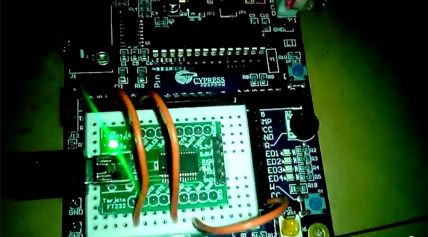 PSoC Latinoamérica: PSoC 1 - Comunicación Serial UART - CY8C29466-24PXI