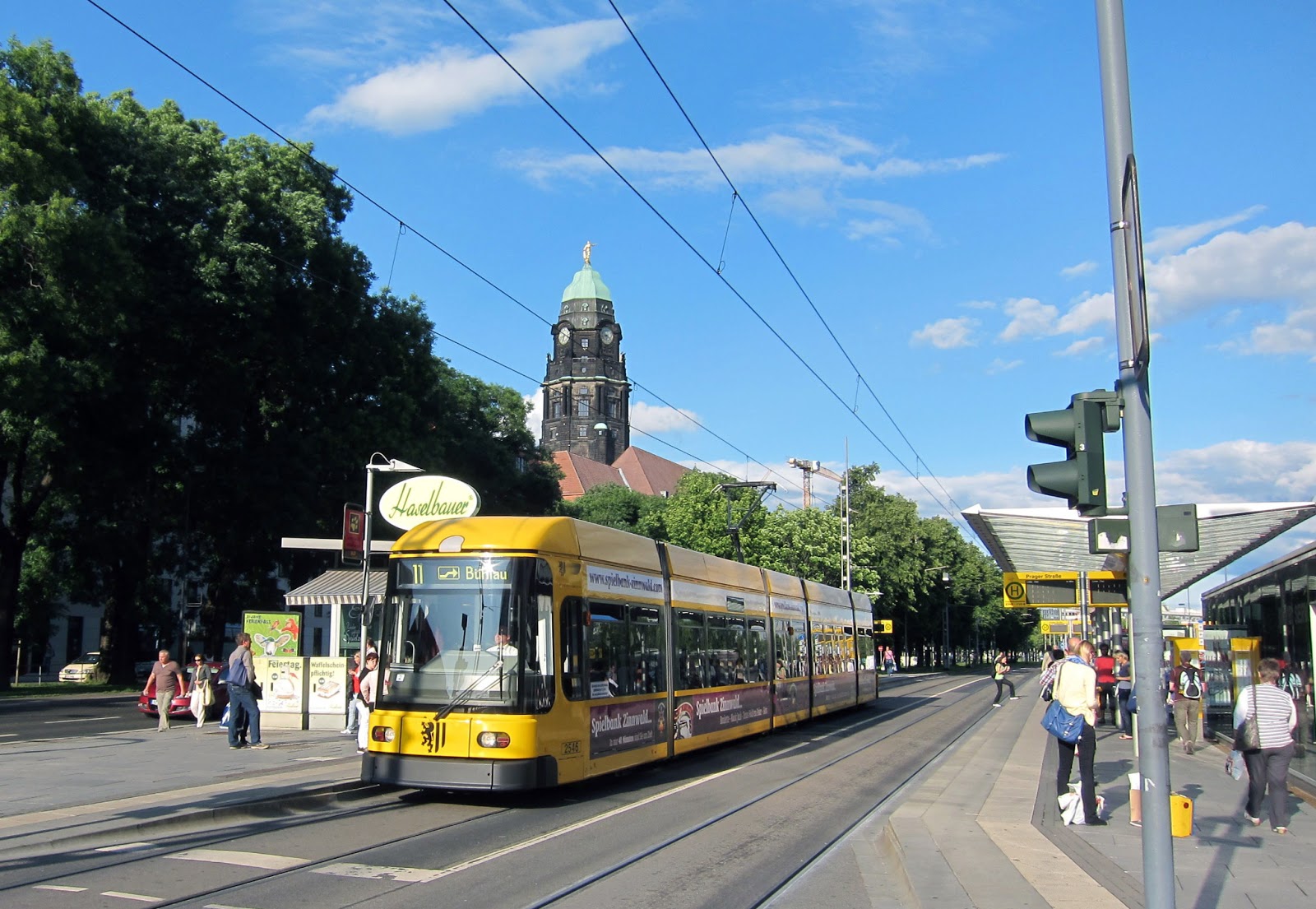 transpress nz: modern Dresden trams, Germany