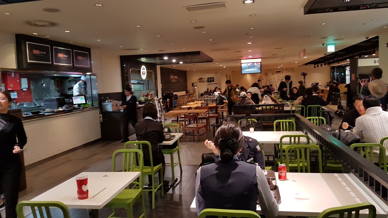 Trip to Seoul - Incheon Airport food court
