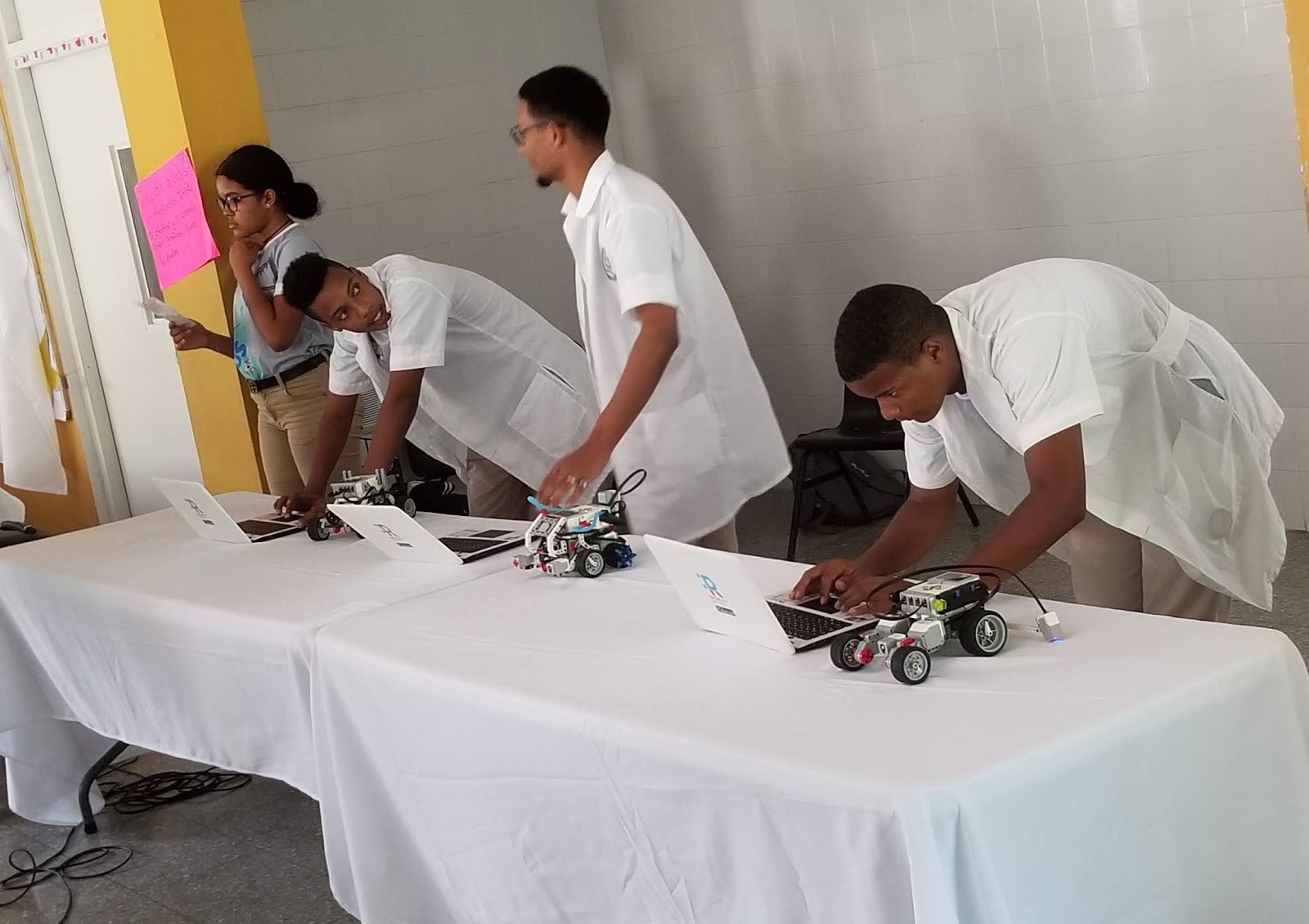 Educación con las TICs: Exhibición de Robótica 2020 en Maimon