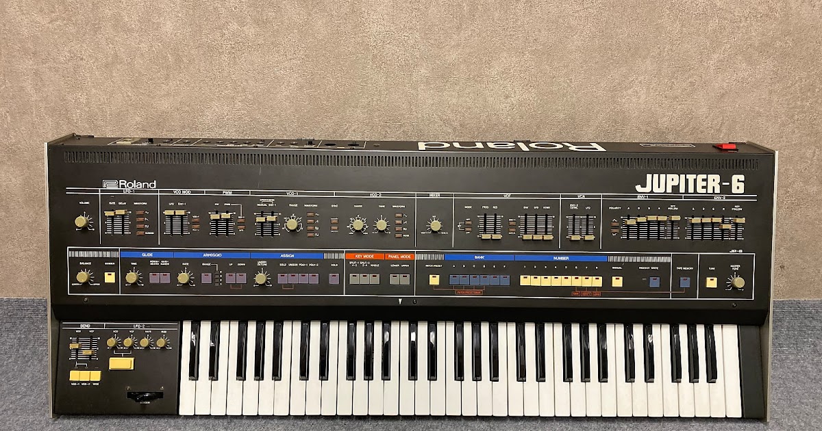 MATRIXSYNTH: Roland Jupiter-6 in excellent working condition SN 011671