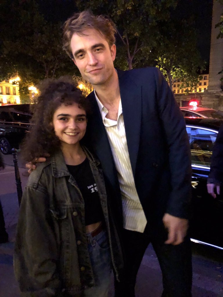 All About Robsten: Nuove-Vecchie fan foto di Robert a Parigi - 23 Giugno