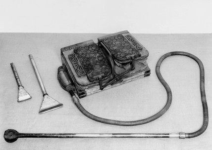 I Know What Happened Today: October 3 - First Motor Powered Vacuum Cleaner