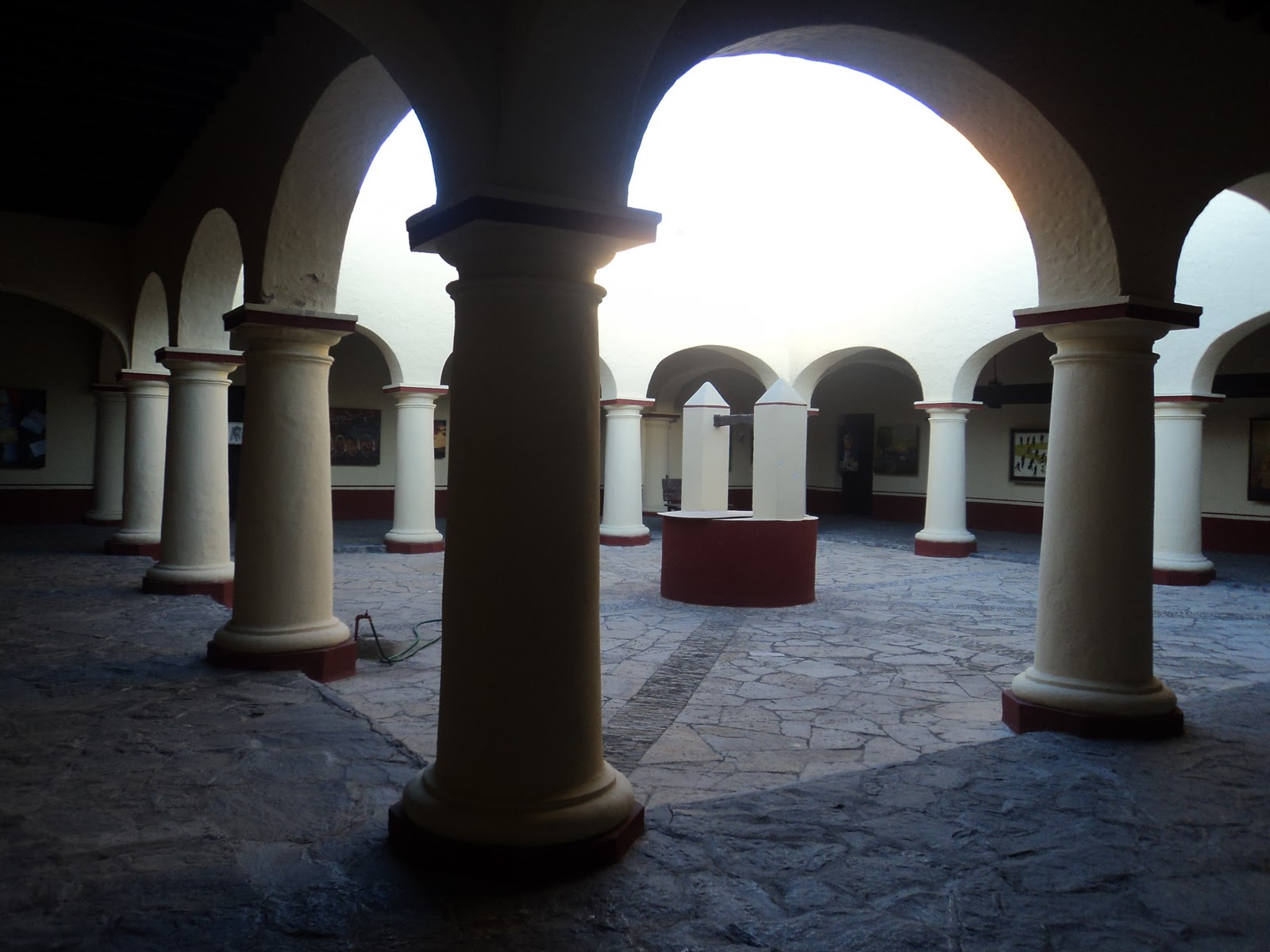 Mariana Reyes: Historia de la Arquitectura II — El Obispado