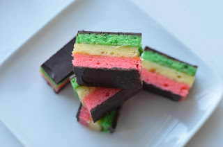 Playing with Flour: Tri-color cookies - the twelve hour project