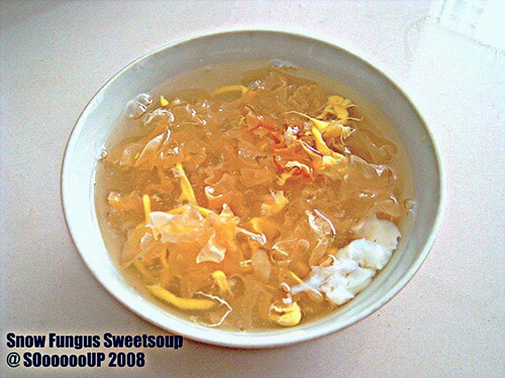 SOoooooUP: SNOW FUNGUS SWEET SOUP
