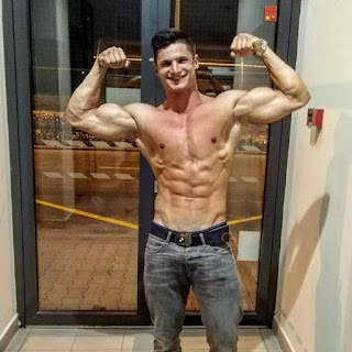 world bodybuilders pictures: american bodybuilder Robin from Depauw ...