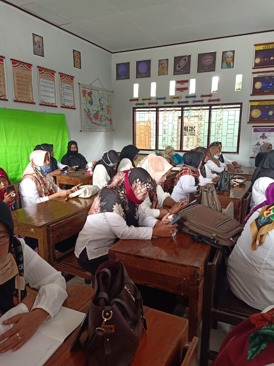 SOSIALISASI RUMAH BELAJAR BERSAMA IBU GURU HEBAT