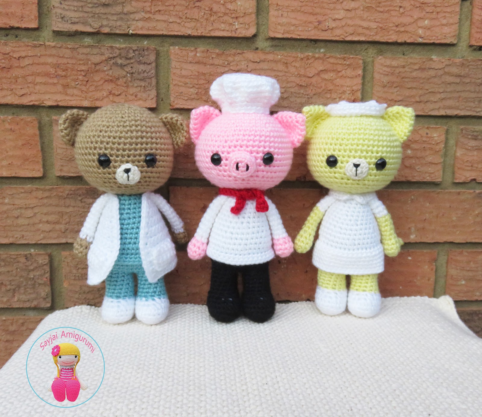 Doctor Beary Bear, Amigurumi Crochet Pattern - Sayjai Amigurumi Crochet ...