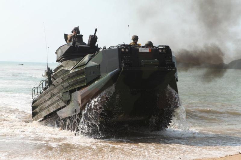 Usmc Amphibious Assault Vehicle Wallpapers Pictures
