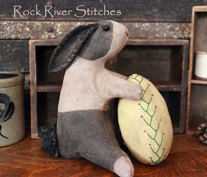 Rock River Stitches: Primitive Easter Bunny *New*