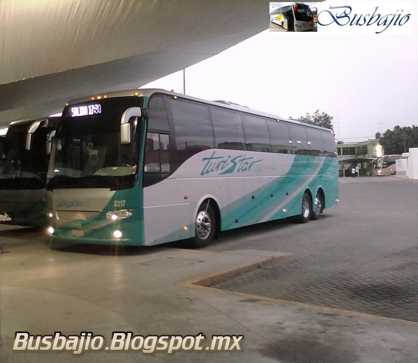 BUSBAJIO: Turistar Lujo