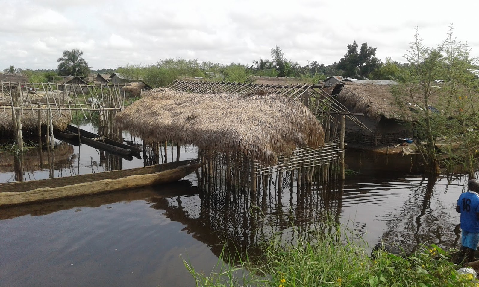 Bumba Notre Dame: LA CITE DE BUMBA SINISTREE D'INONDATIONS Bumba Notre Dame: LA CITE DE BUMBA SINISTREE D'INONDATIONS