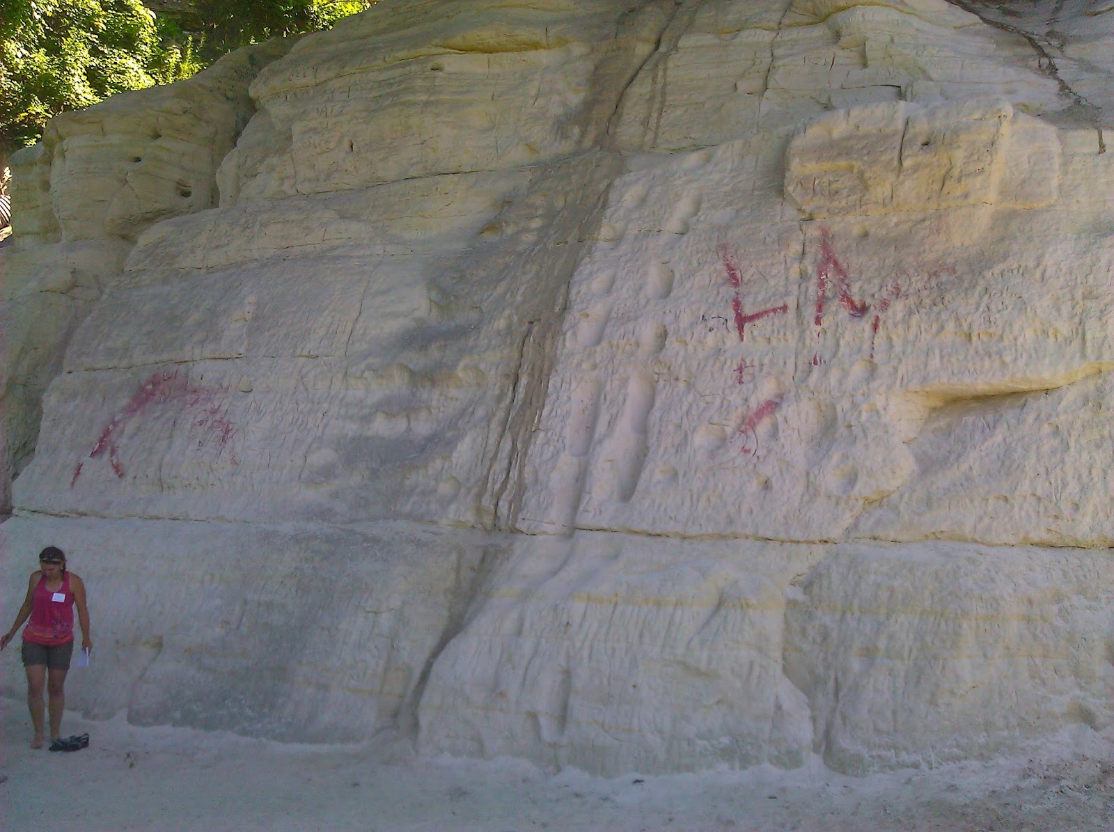 earthscienceguy: Minnesota Geology Monday - St. Peter Sandstone