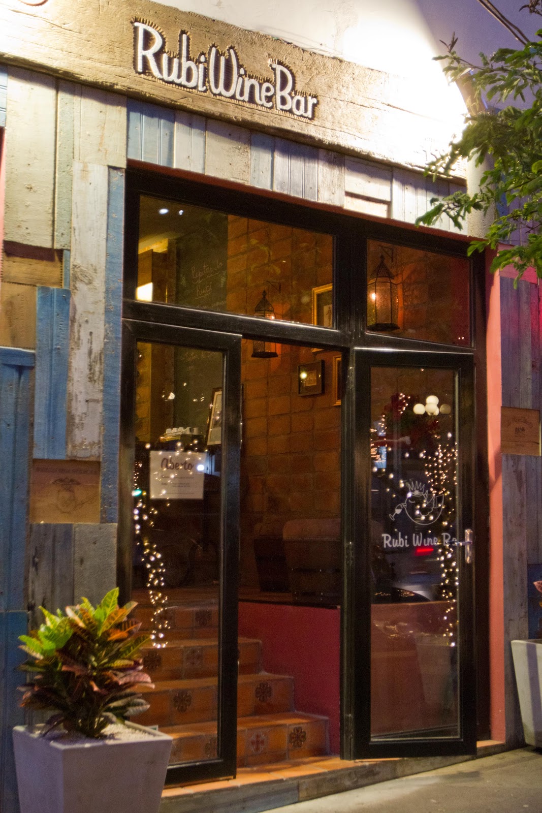 Restaurantes do Mundo: Restaurante Rubi Wine bar,Cozinha variada,São ...