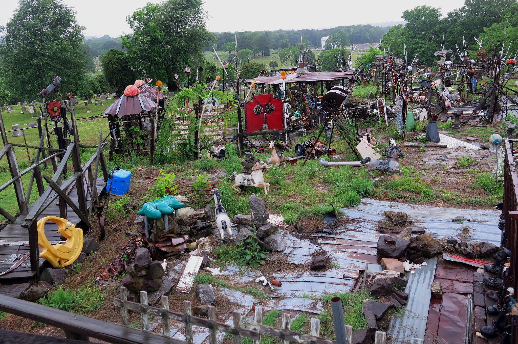 Art School to Artworld: Joe Minter's 'African Village in America'