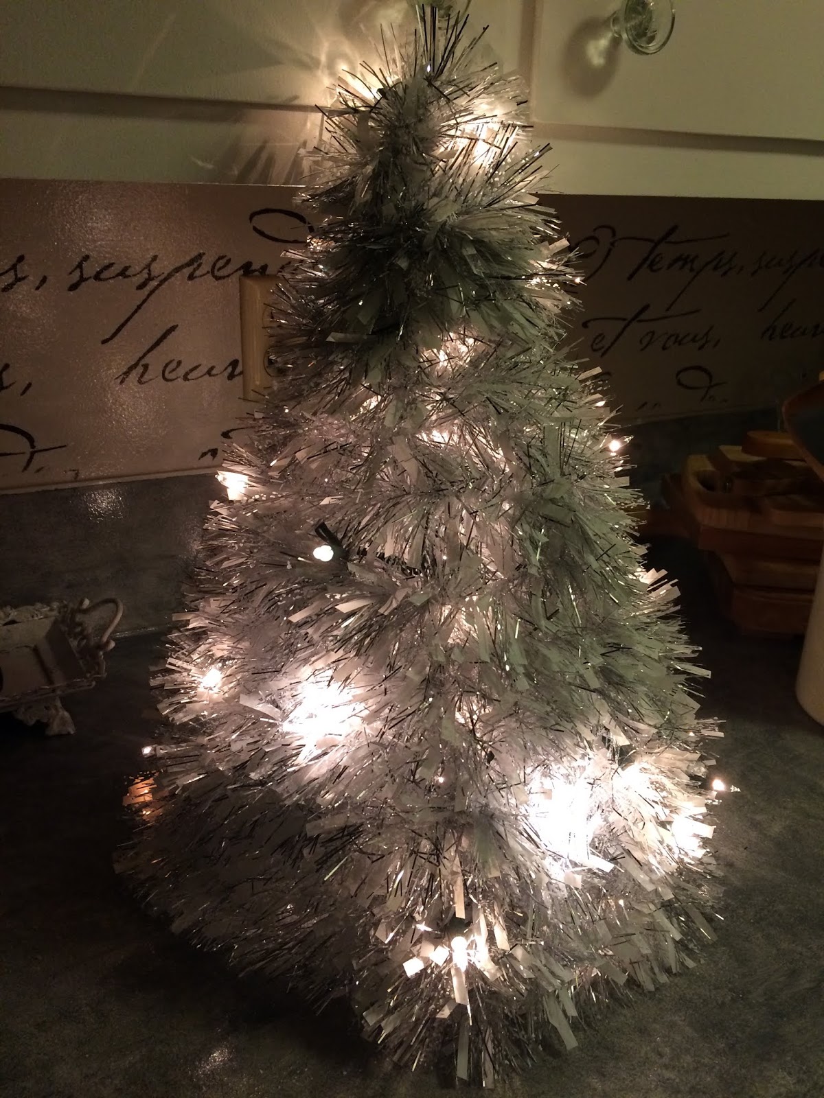 Down Sprigg Lane: Make A Christmas Tree with Tinsel and Wire Hangers