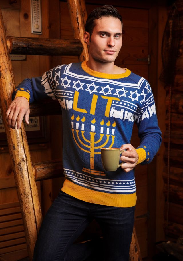 Favorite Hunks & Other Things: Last day of Hanukkah