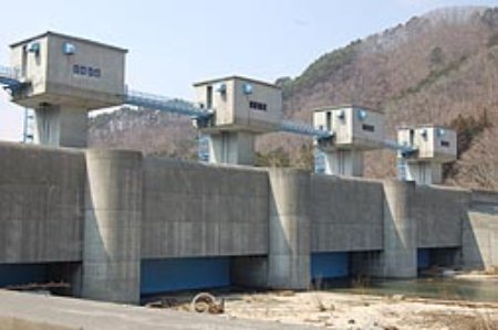 Fudia Sea Wall and Prevention of death and damage - NextBigFuture.com