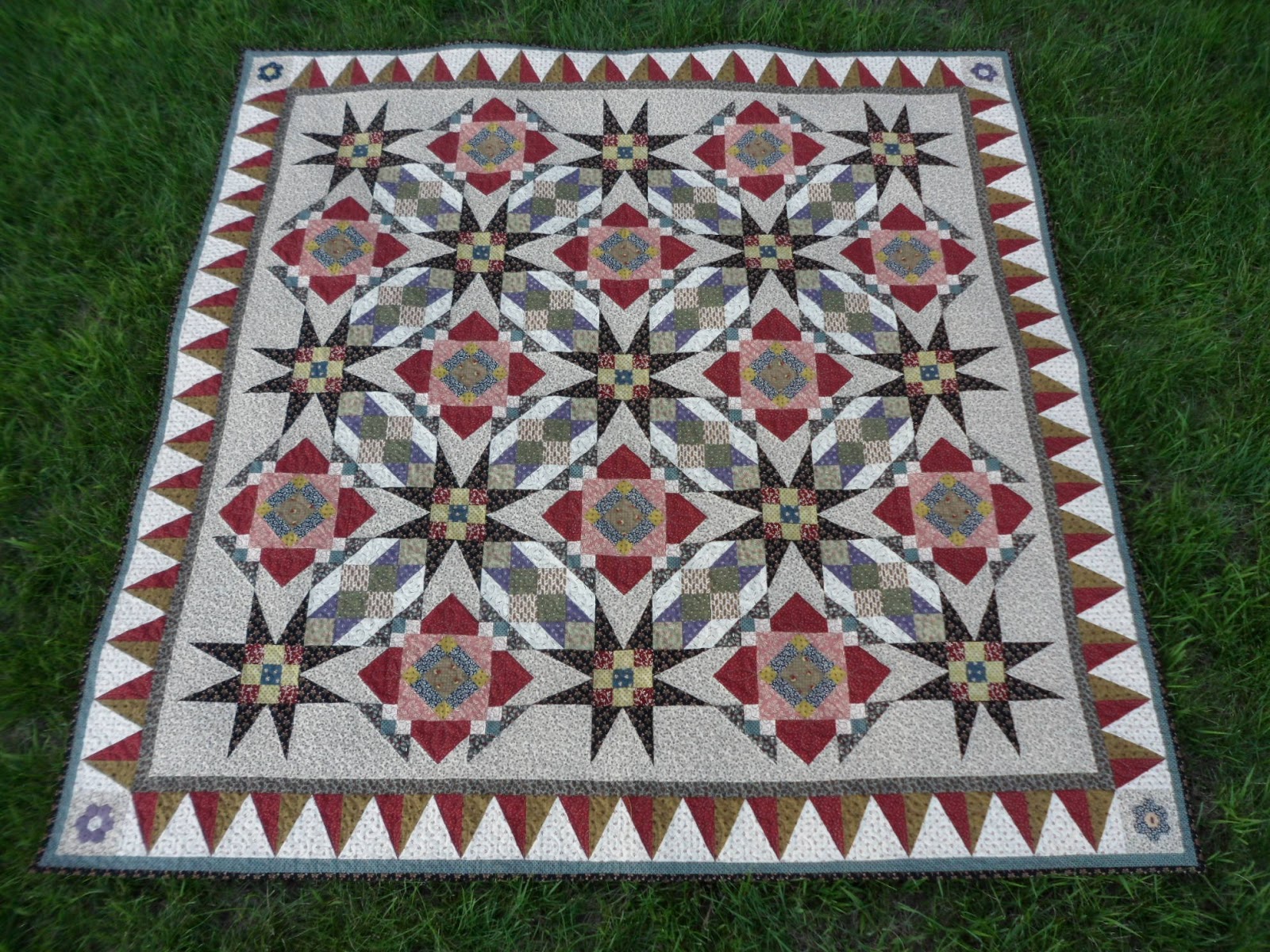 Northern Deb Quilts: My Just Judie Competition Quilt... and the bad news