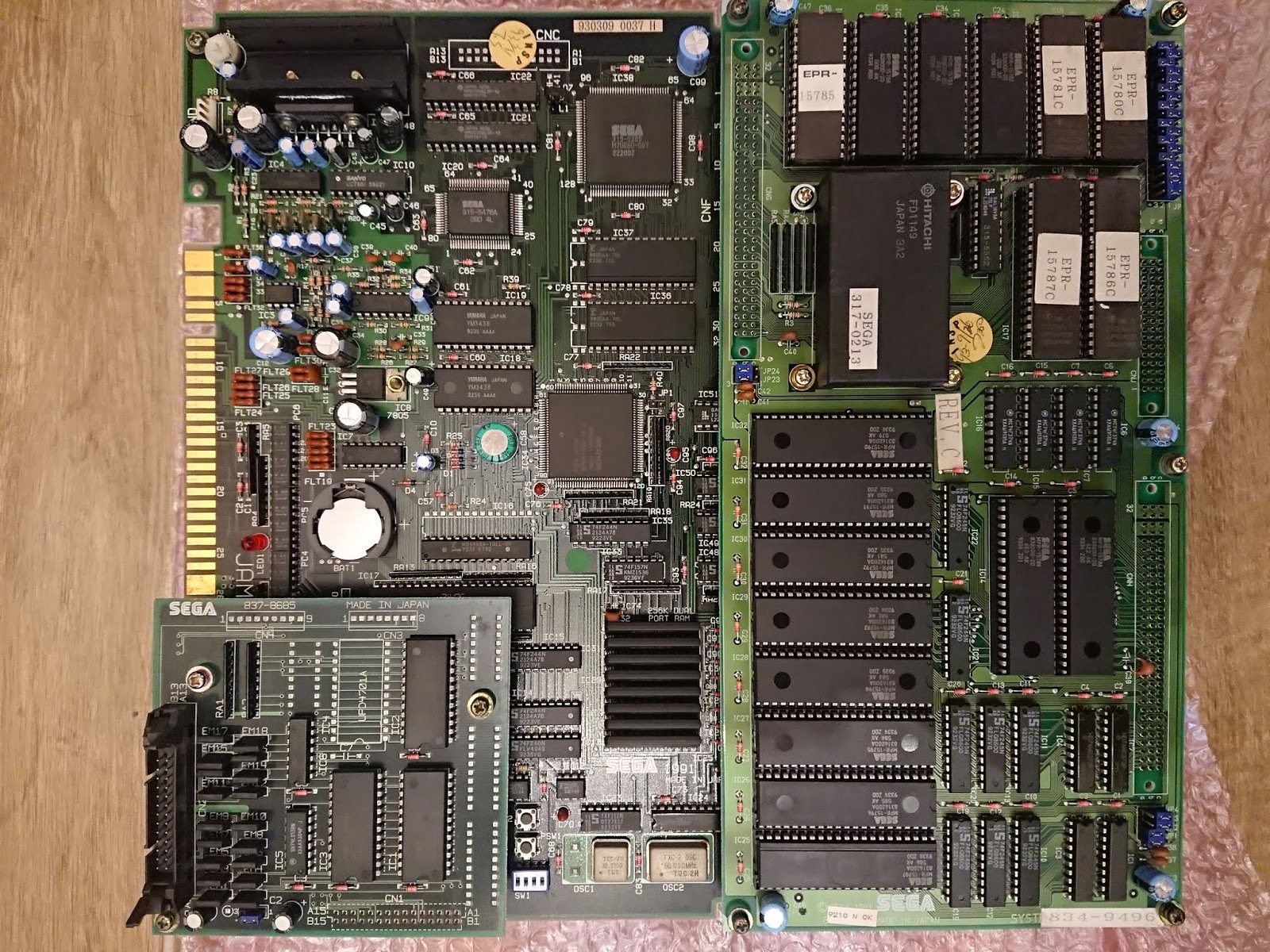 Arcade PCB Fever: SegaSonic The Hedgehog by Sega